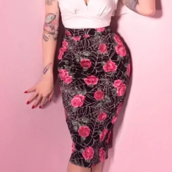 Vixen by Micheline Pitt | Skirts | Vixen Vanity Fair Pink Roses ...